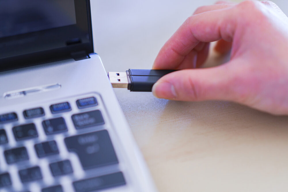 パソコン容量はUSBで増やせる？おすすめのUSBも紹介 - RIRIFE リリフ