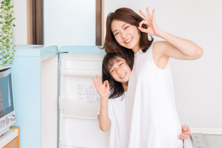 冷蔵庫の上に電子レンジを置いてもOK？注意点やおすすめ小型レンジも - RIRIFE リリフ